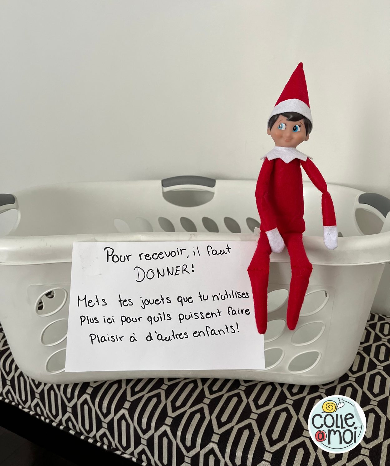 Elf on the Shelf: 17 Fun and Easy Pranks to Try – Colle à Moi